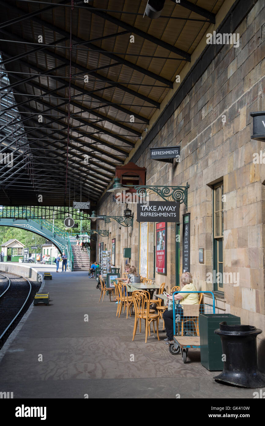 What to see at pickering railway station hi-res stock photography and ...