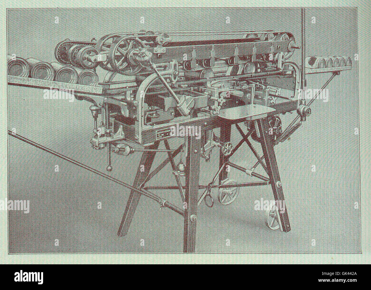 The Knapp Labeling Machine is an industrial device used in labeling up ...