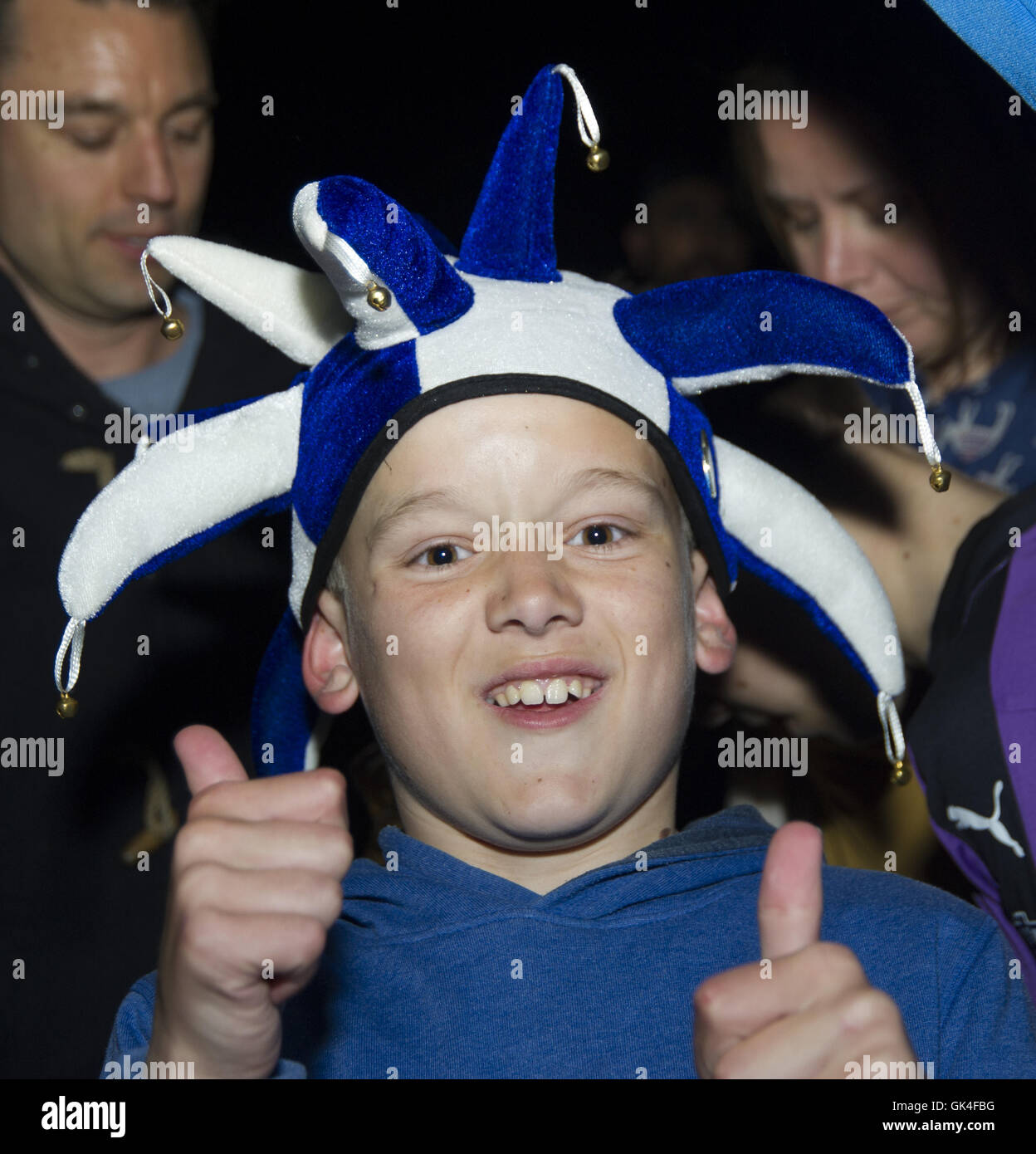Fans celebrate Leicester City making goal that earned the team the ...