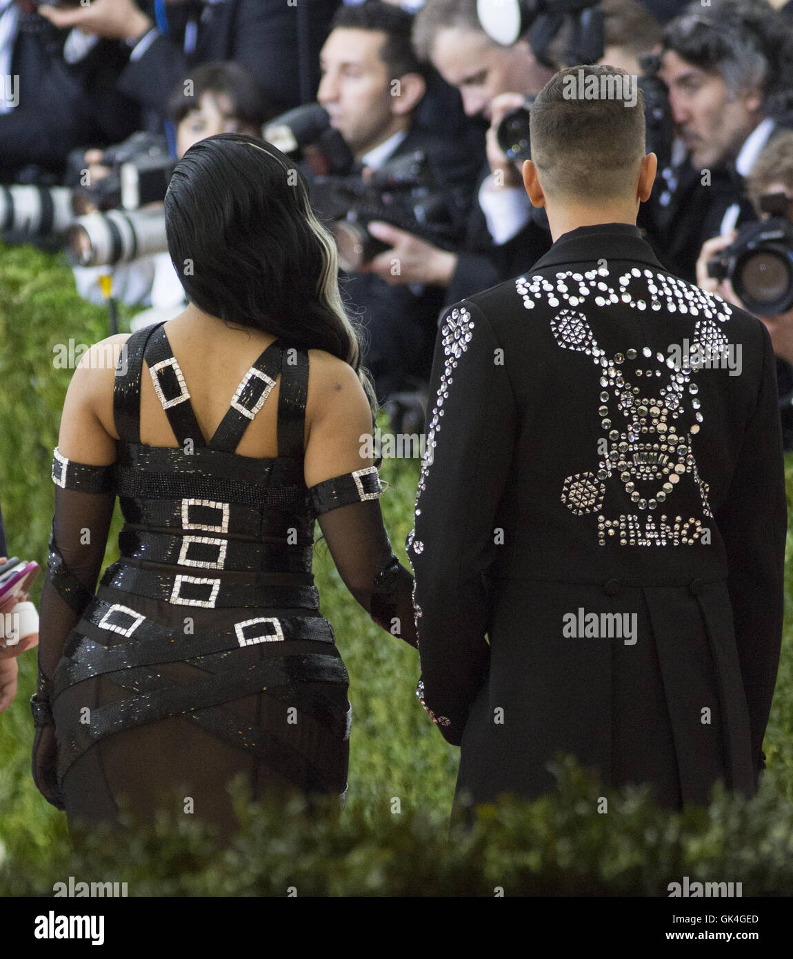 Manus x Machina: Fashion In An Age Of Technology' Costume Institute ...