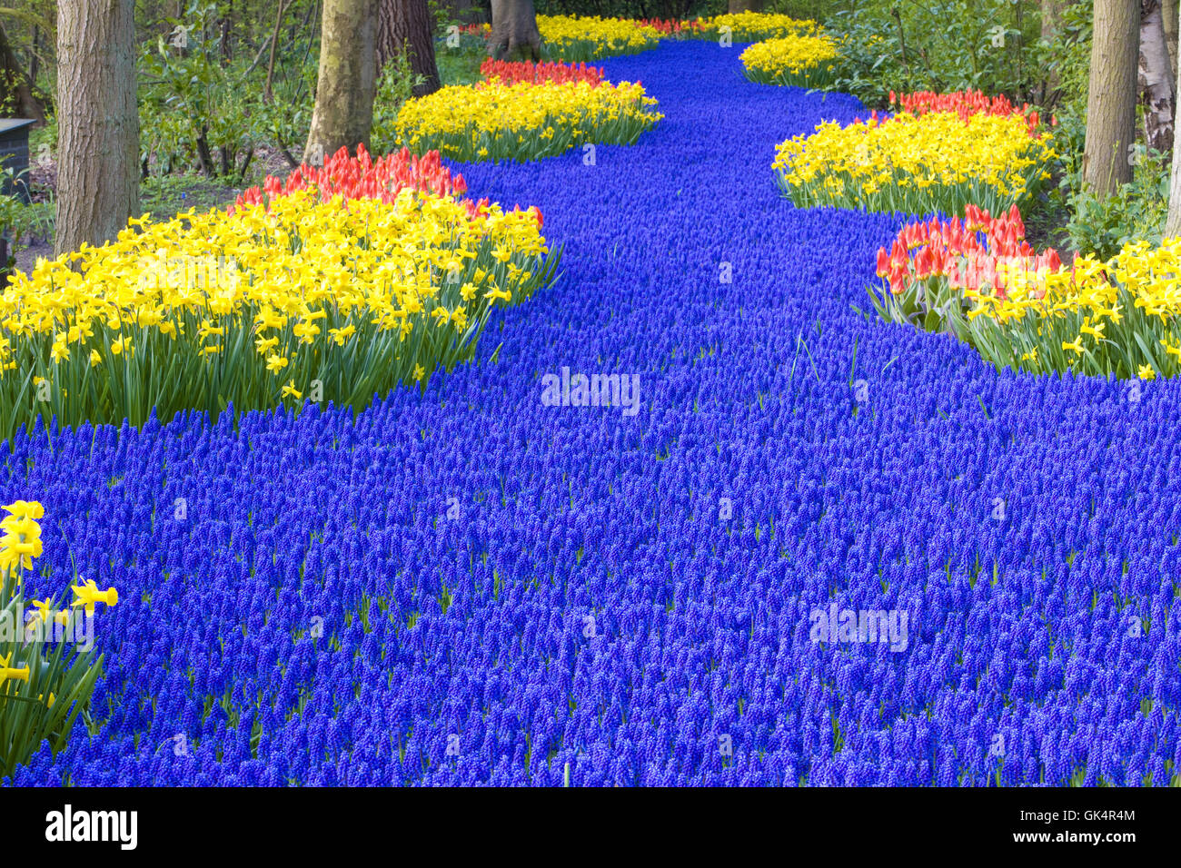 gardens blue park Stock Photo - Alamy
