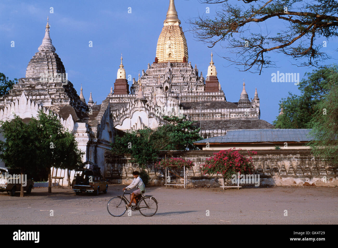 11th-12th century, Bagan, Burma --- Ananda Temple --- Image by © Jeremy ...