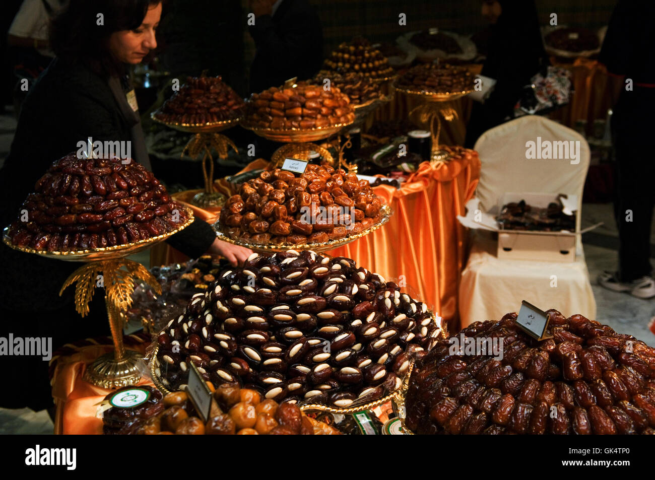 Date market abu dhabi hi-res stock photography and images - Alamy