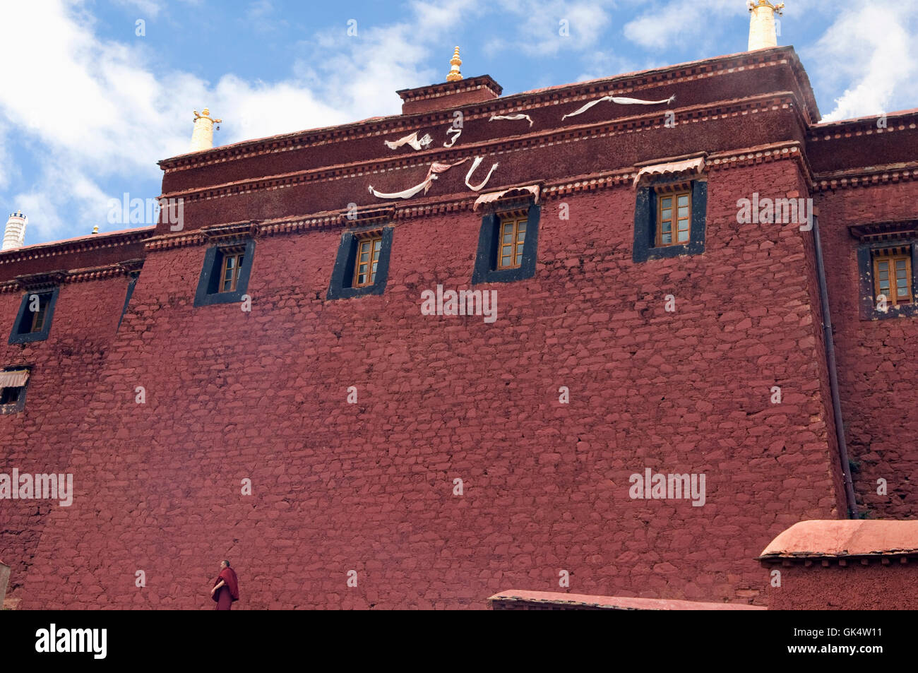 China main prayer hall ganden hi-res stock photography and images - Alamy