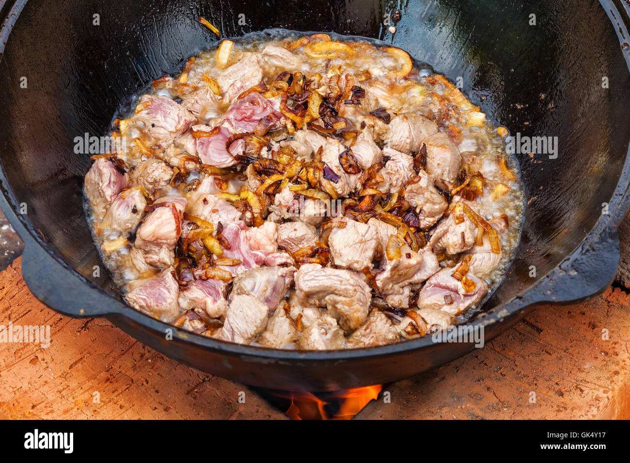 Outdoor cooking uzbekistan hi-res stock photography and images - Alamy