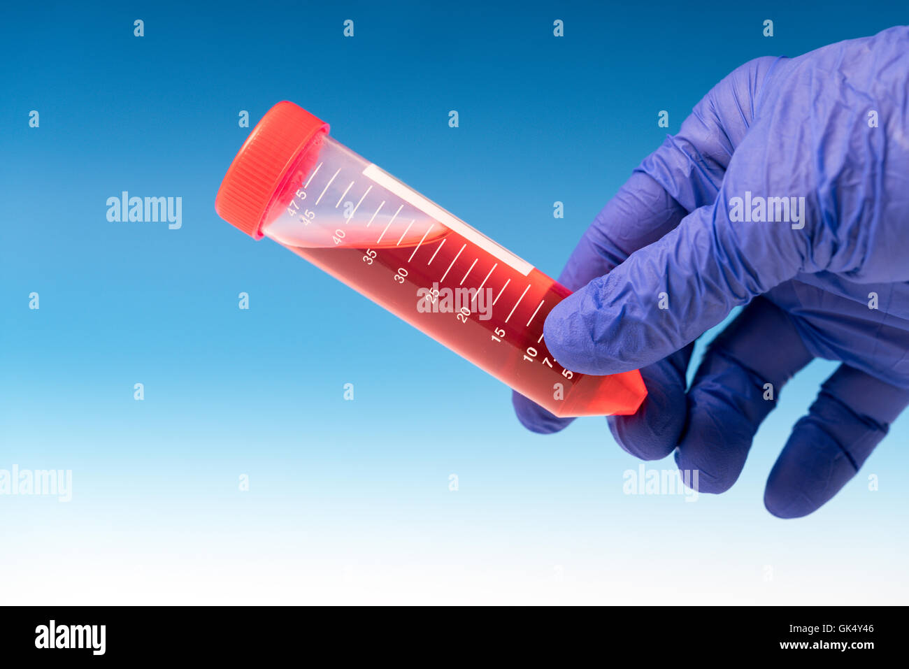 Centrifugation hi-res stock photography and images - Alamy