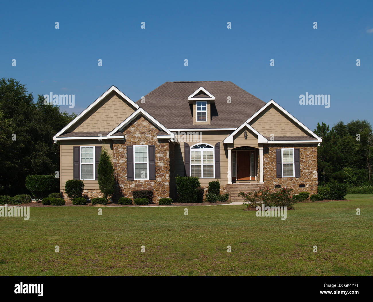 Beautiful Small One Story Brick Homes Tiny Stone And Red Brick House