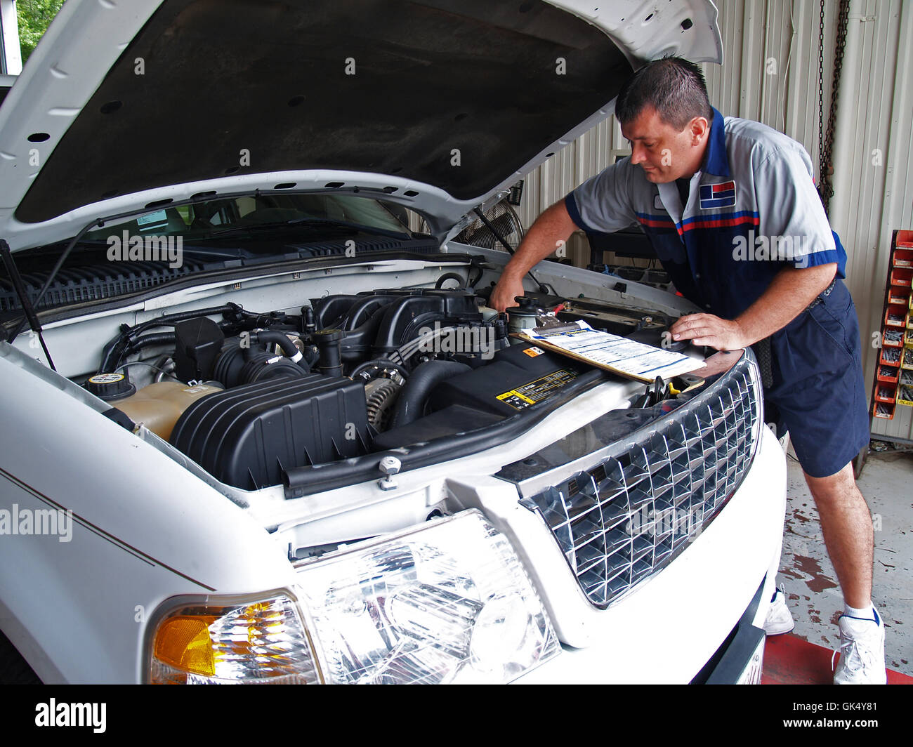 Train tuning hi-res stock photography and images - Alamy