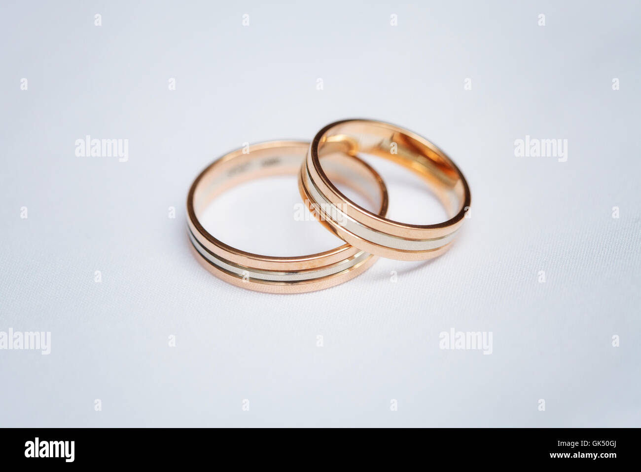 Two wedding platinum rings hi-res stock photography and images - Alamy