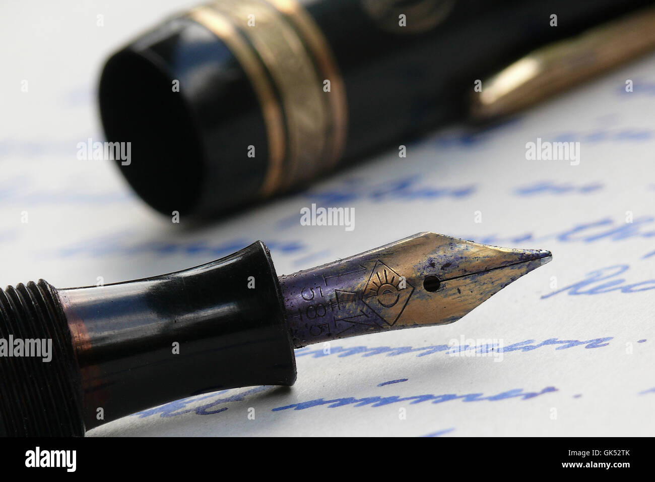 Fountain pen letter hi-res stock photography and images - Alamy
