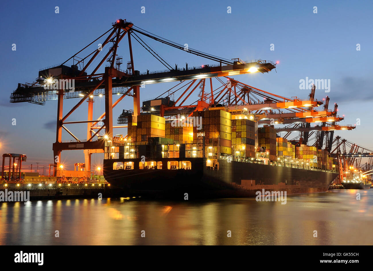 container ship harbor hamburg Stock Photo - Alamy