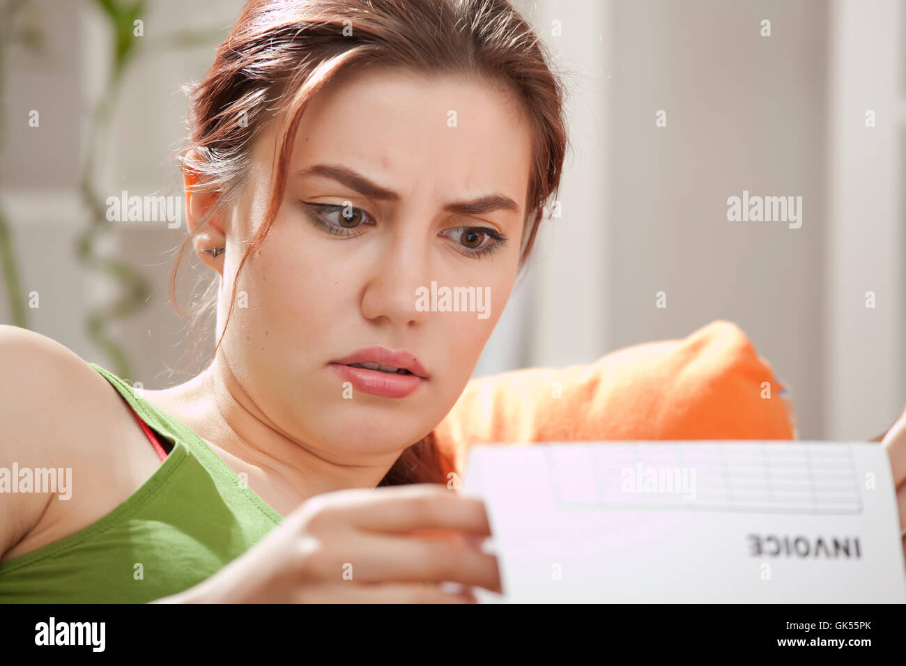 woman look glancing Stock Photo - Alamy