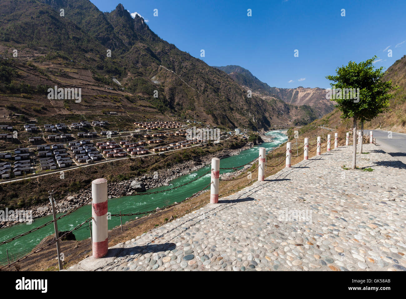 Wenchuan sichuan earthquake hi-res stock photography and images - Alamy