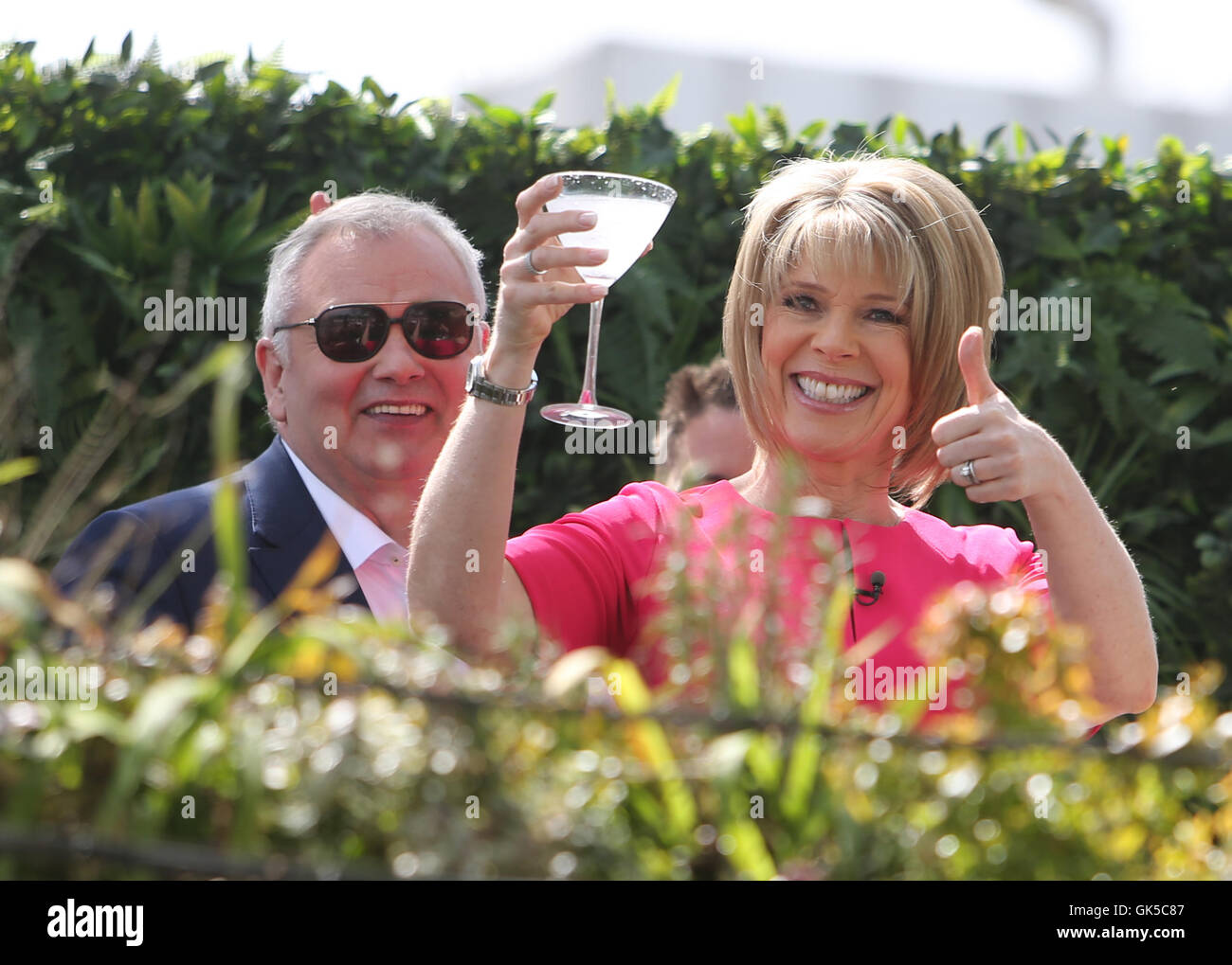 Ruth Langford and Eamonn Holmes outside filming This Morning show ...