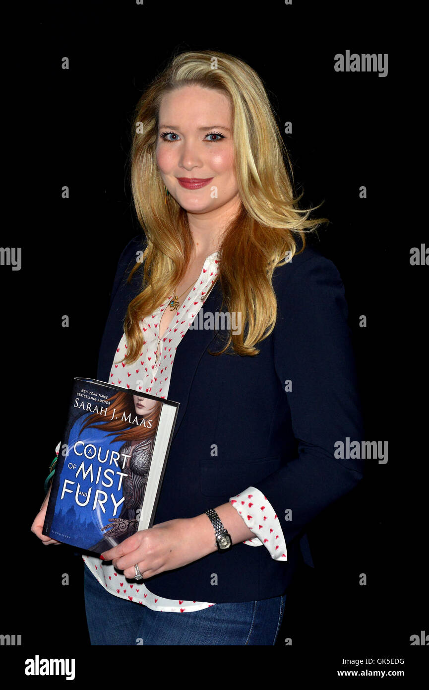 Sarah maas hi-res stock photography and images - Alamy