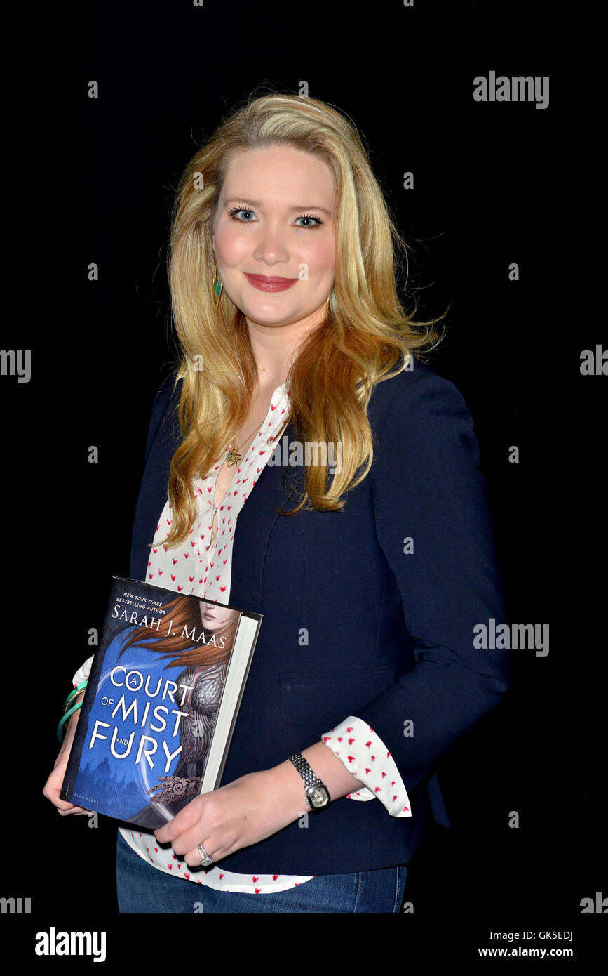 Sarah maas hi-res stock photography and images - Alamy