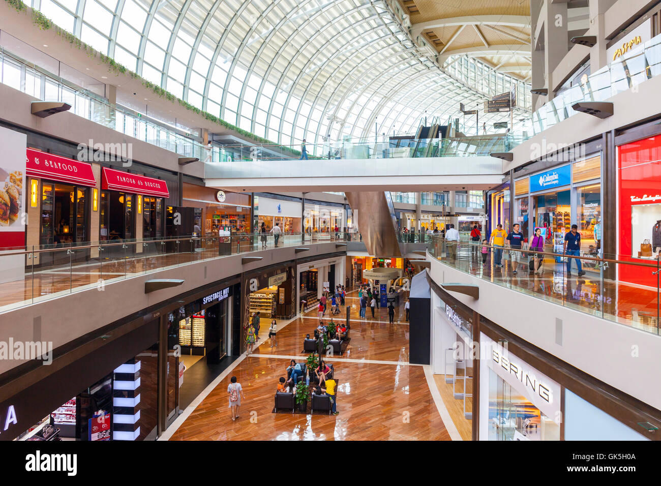 Singapore Marina Bay Sands Shopping Mall Stock Photo - Alamy