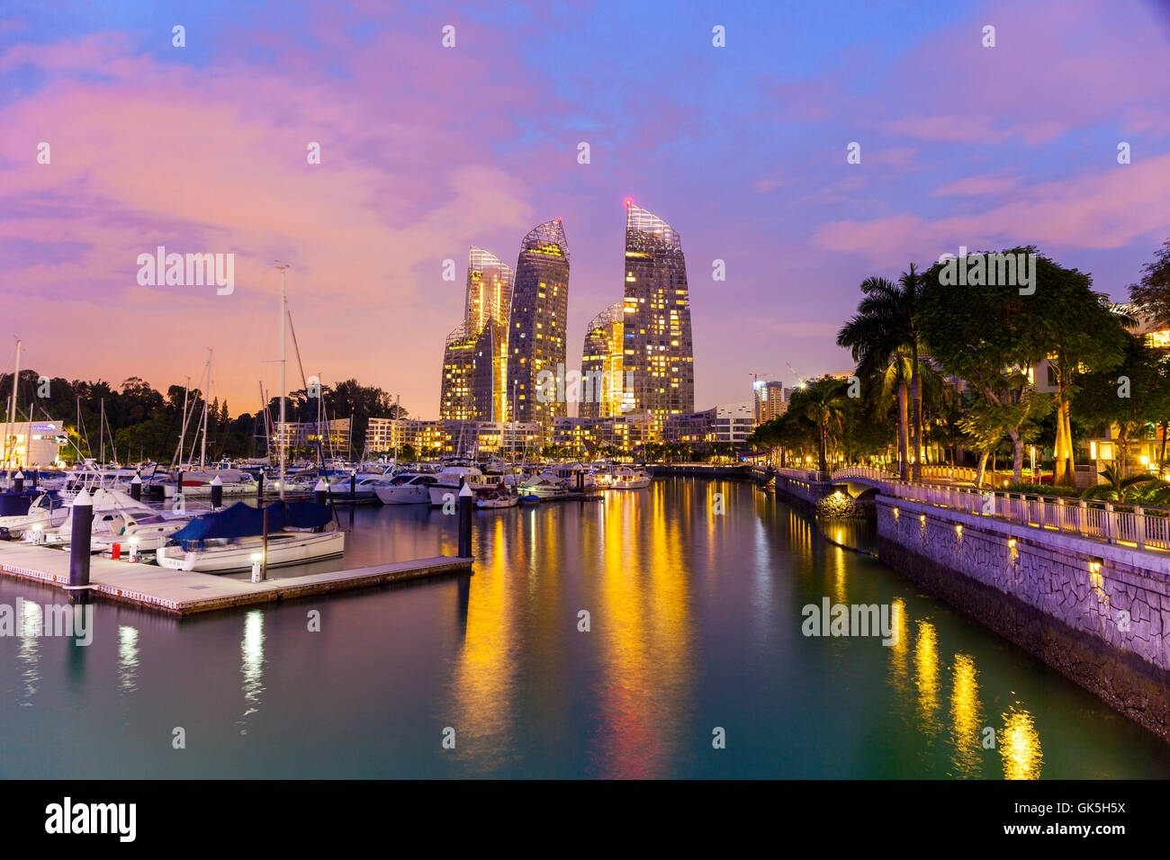 Singapore Raffles Quay Stock Photo - Alamy