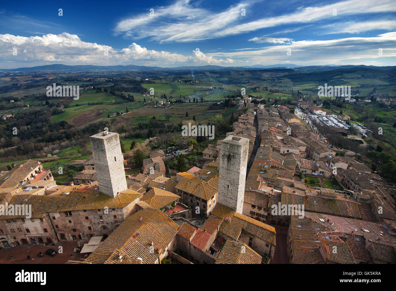 tuscany medieval landscape Stock Photo - Alamy