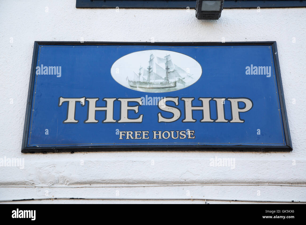 The ship inn pub hi-res stock photography and images - Alamy