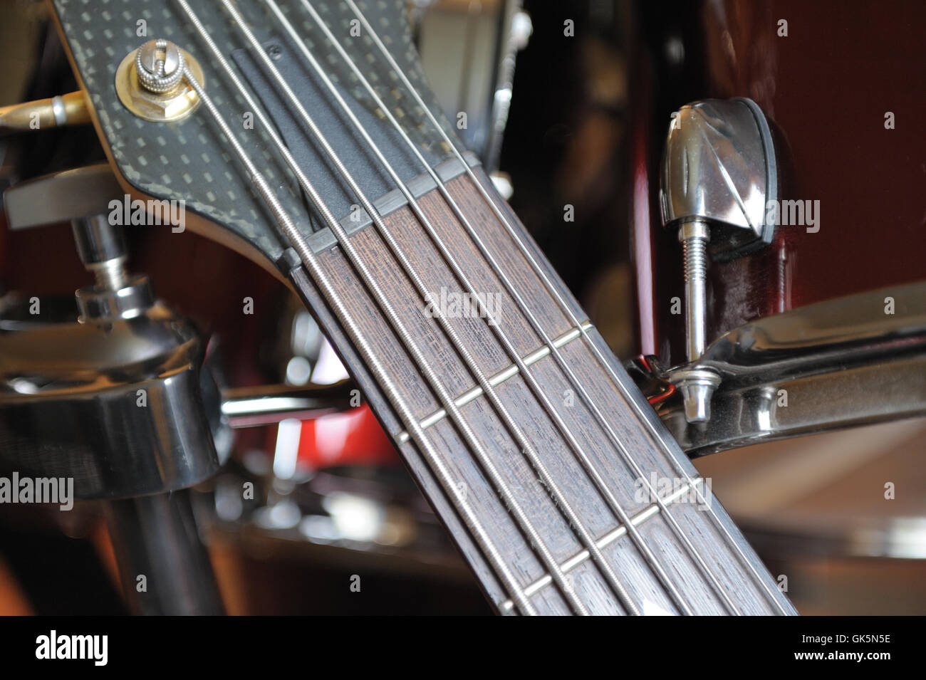 Chrome guitar hi-res stock photography and images - Alamy