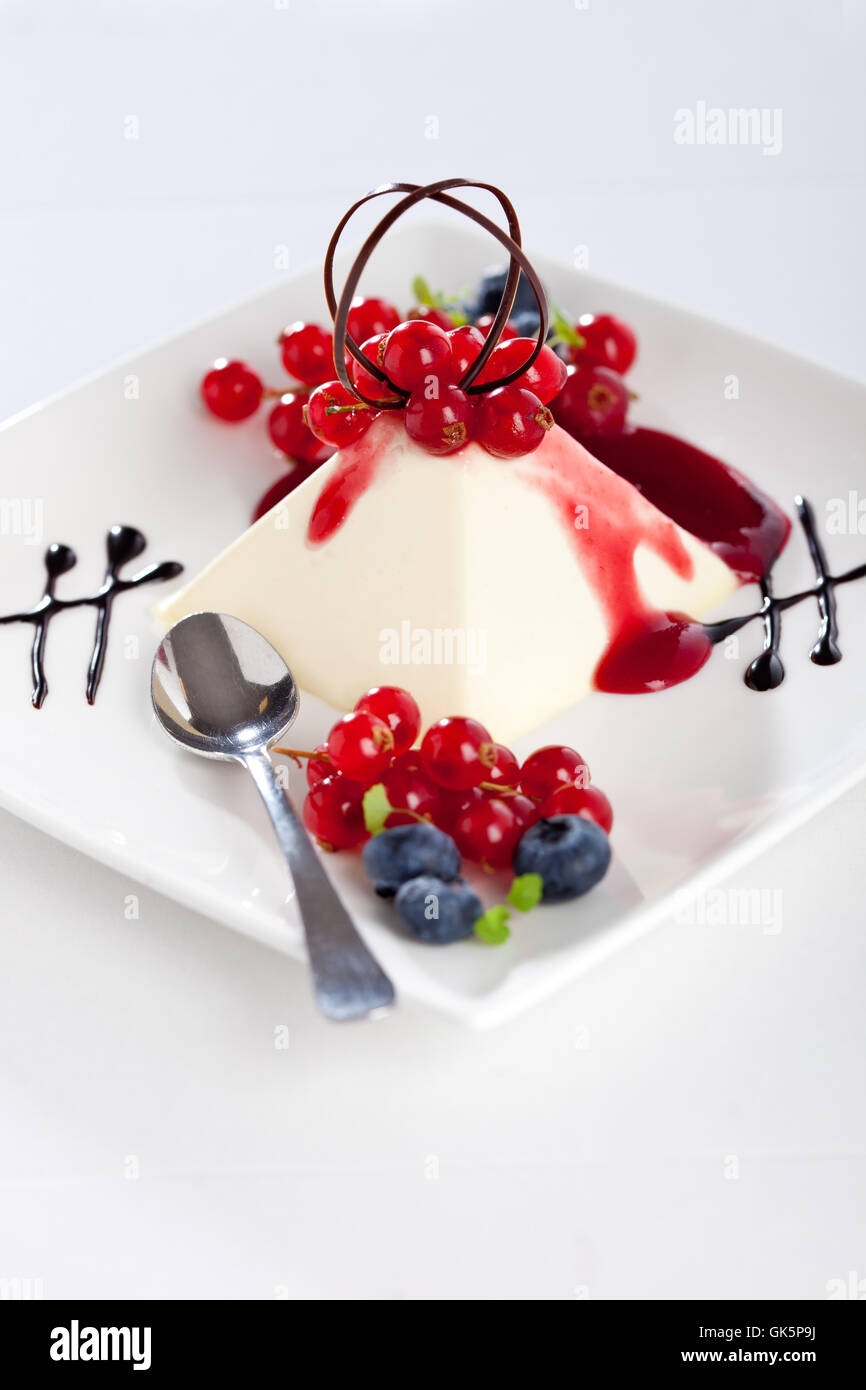 Fruity and creamy hi-res stock photography and images - Alamy
