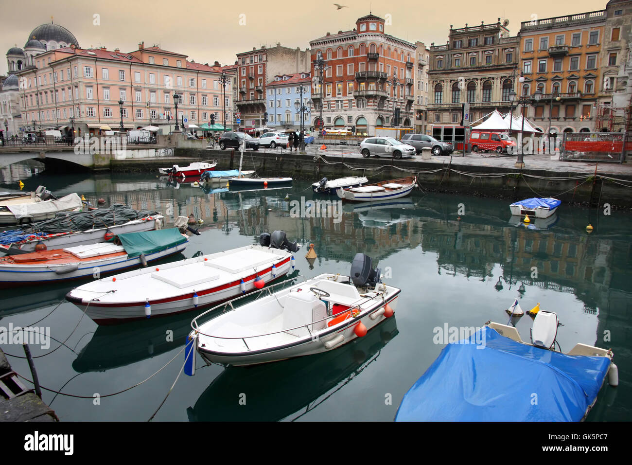 Classic italian harbor scene hi-res stock photography and images - Alamy