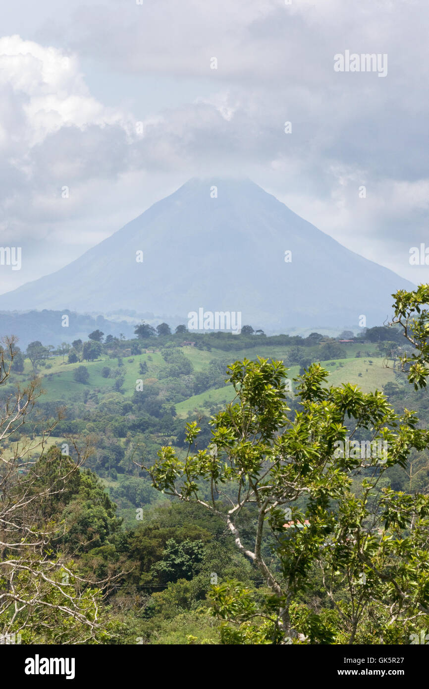 Volcanoes of costa rica High Resolution Stock Photography and Images ...