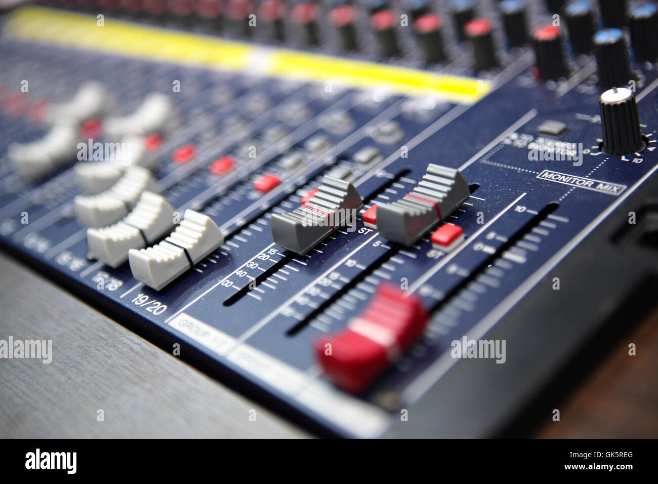 board desk concert Stock Photo - Alamy