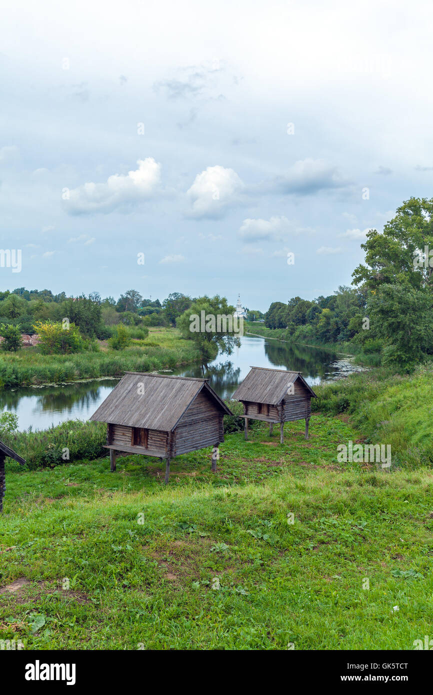 Suzdal wooden houses hi-res stock photography and images - Alamy