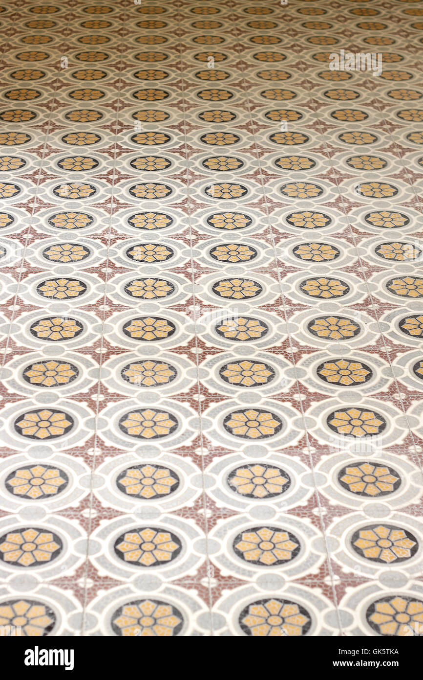 Tiles tiles hi-res stock photography and images - Alamy