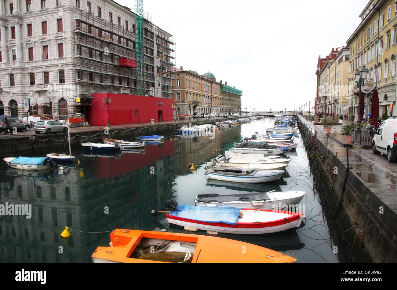 Classic italian harbor scene hi-res stock photography and images - Alamy