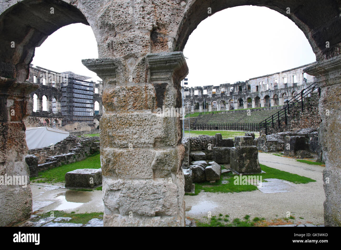 Pula amphitheatre interior hi-res stock photography and images - Alamy