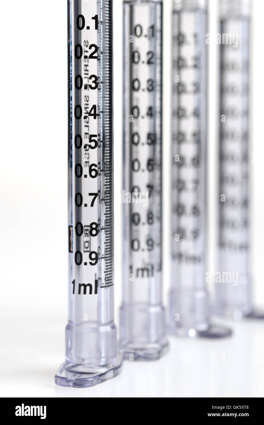Syringe group hi-res stock photography and images - Alamy