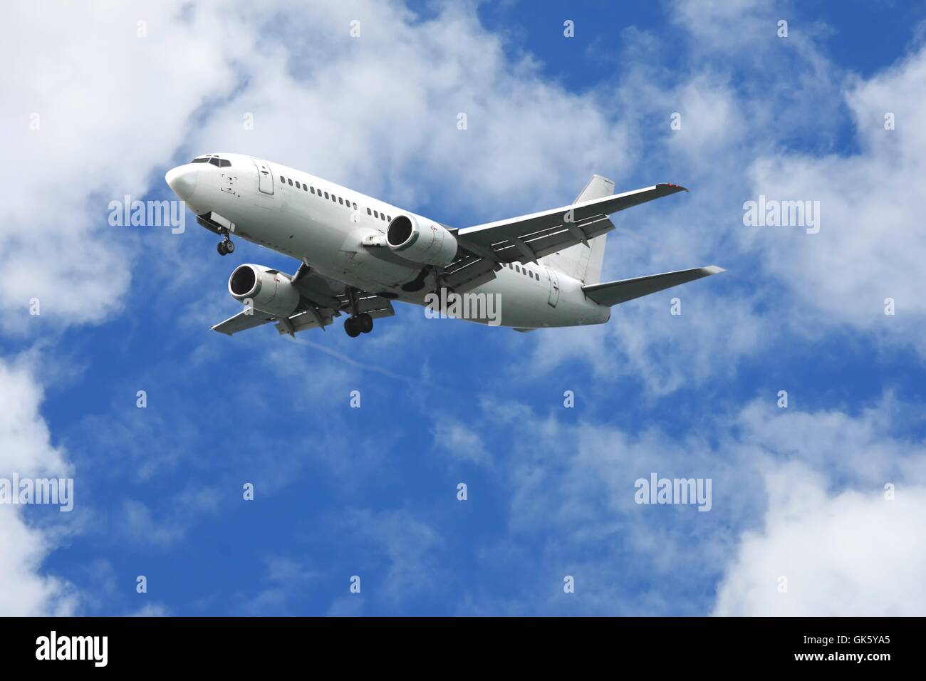 Passenger jet aeroplane hi-res stock photography and images - Alamy