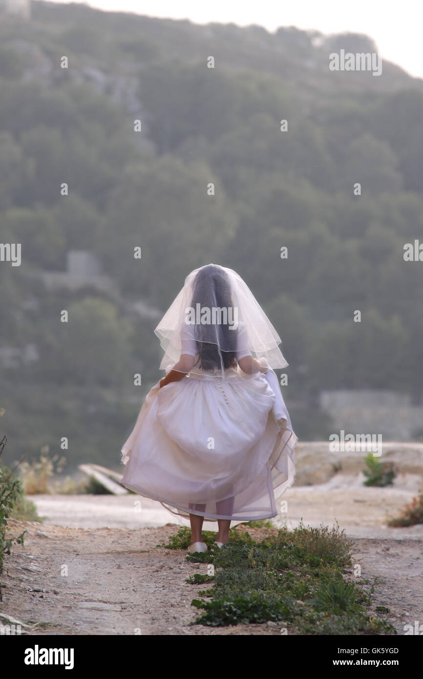 Runaway bride hi-res stock photography and images - Alamy