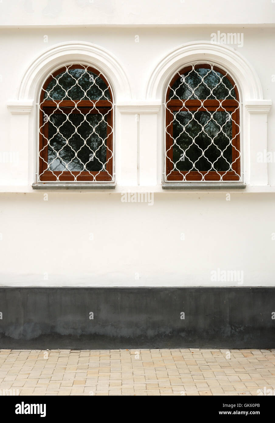 two arch window Stock Photo - Alamy
