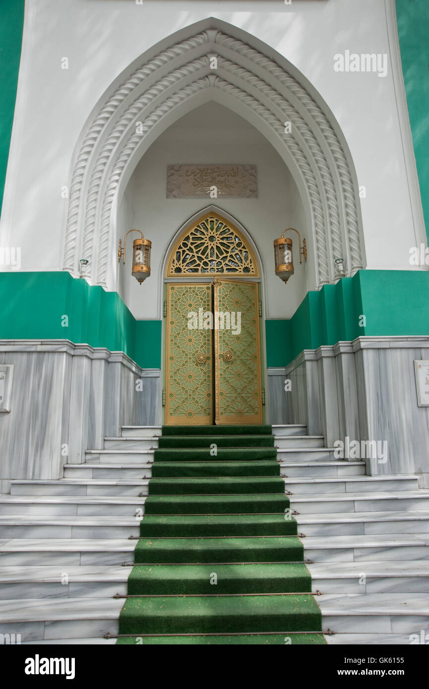 Doors in synagogue Stock Photo - Alamy