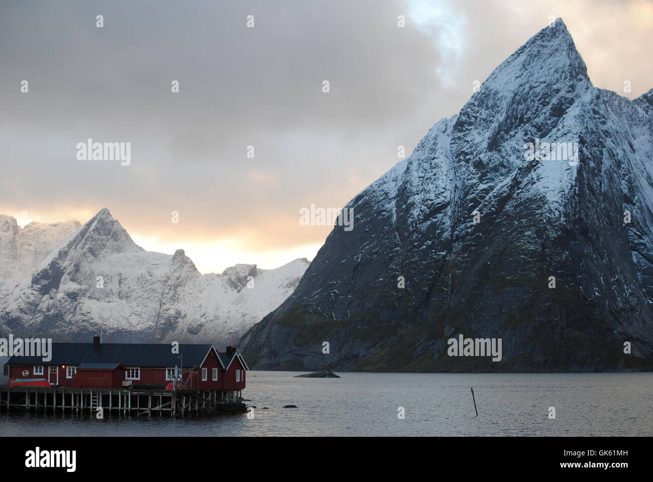 Lofoten fjell hi-res stock photography and images - Alamy