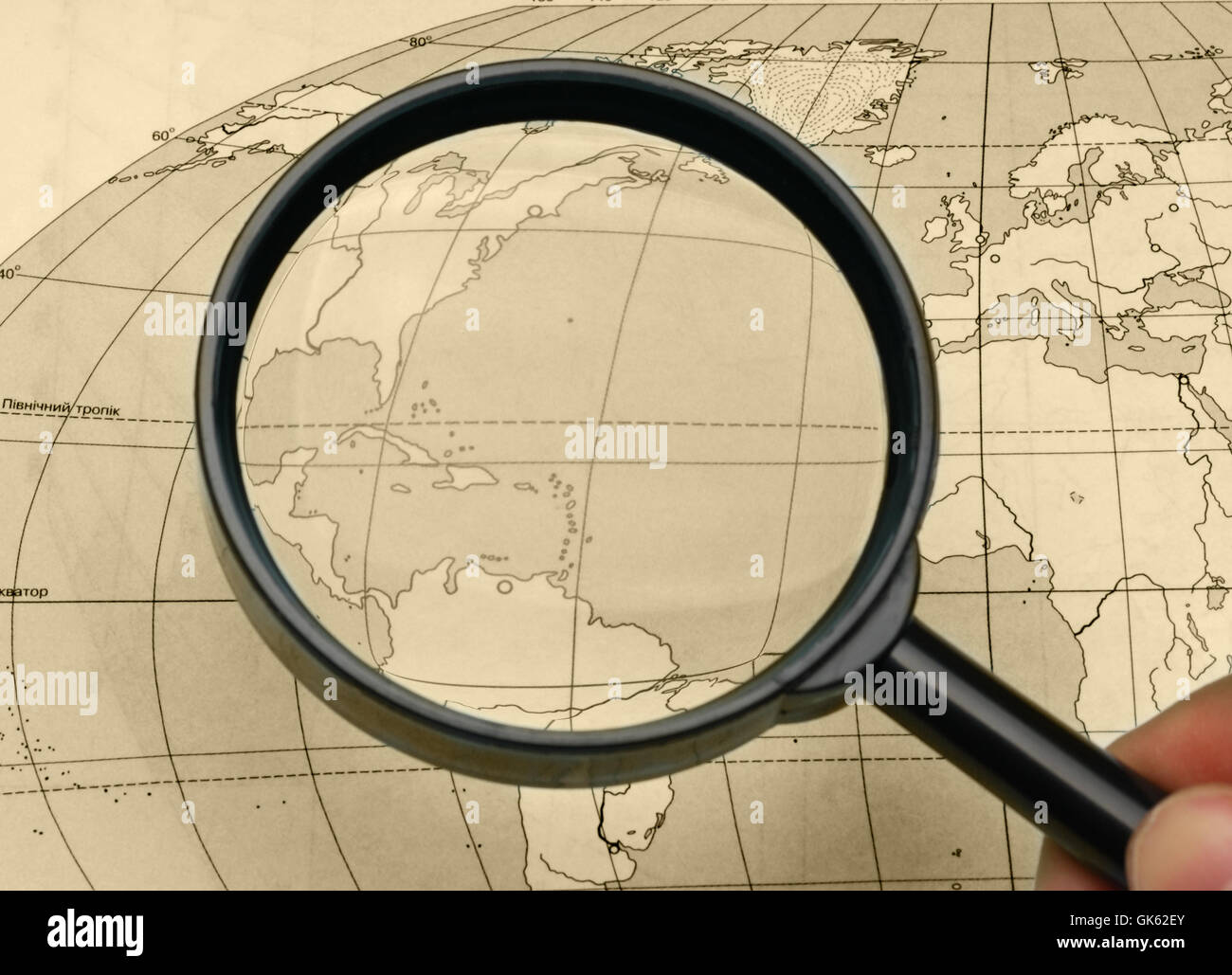 Card magnifier hi-res stock photography and images - Alamy