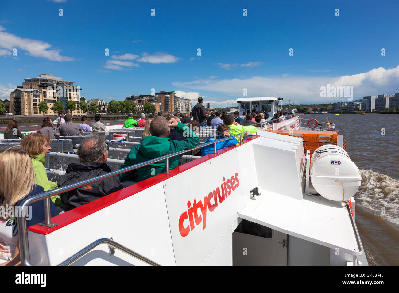 Boat cruise sightseeing on river hi-res stock photography and images ...
