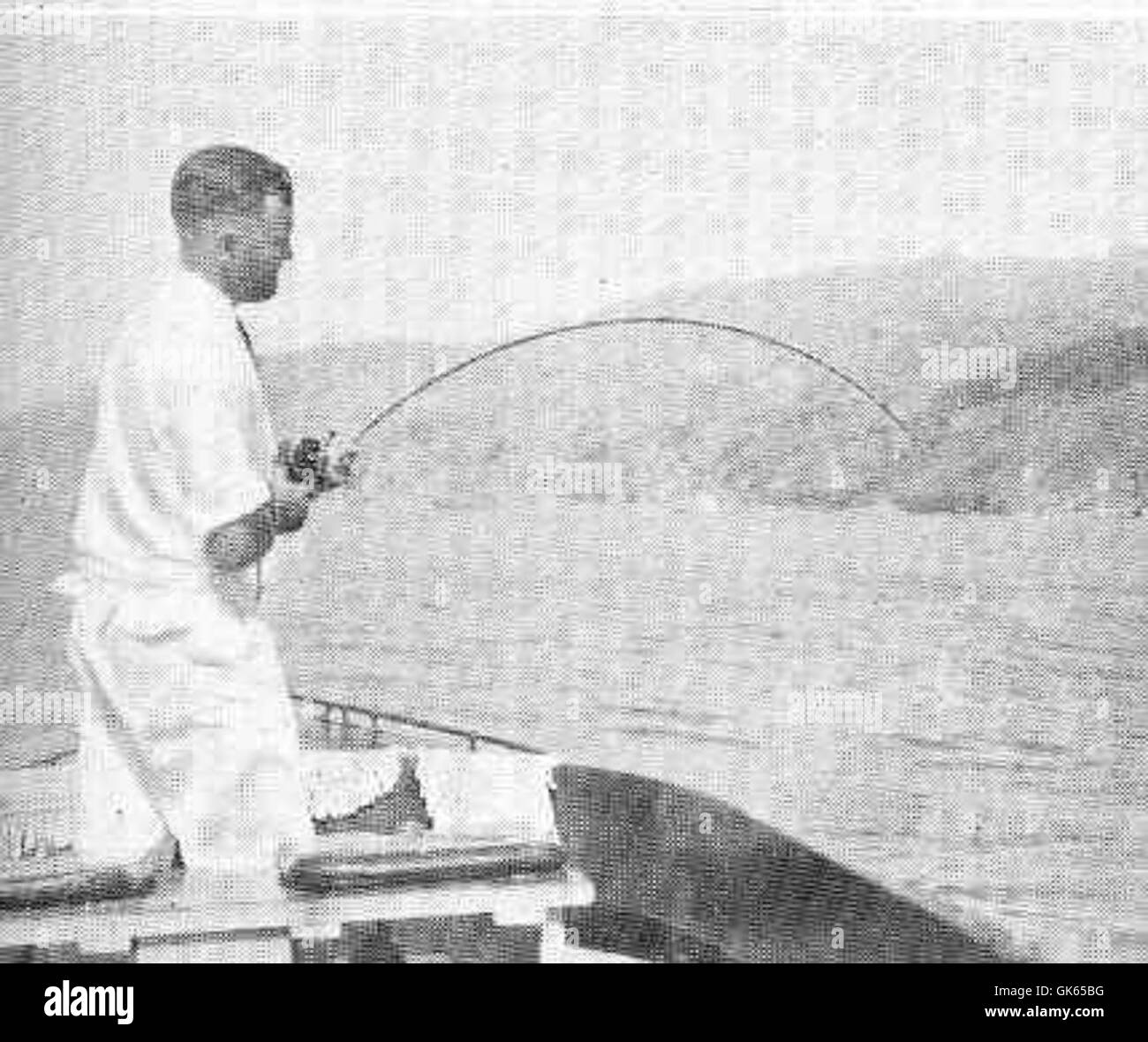 This image illustrates the use of light tackle for yellowtail fishing ...