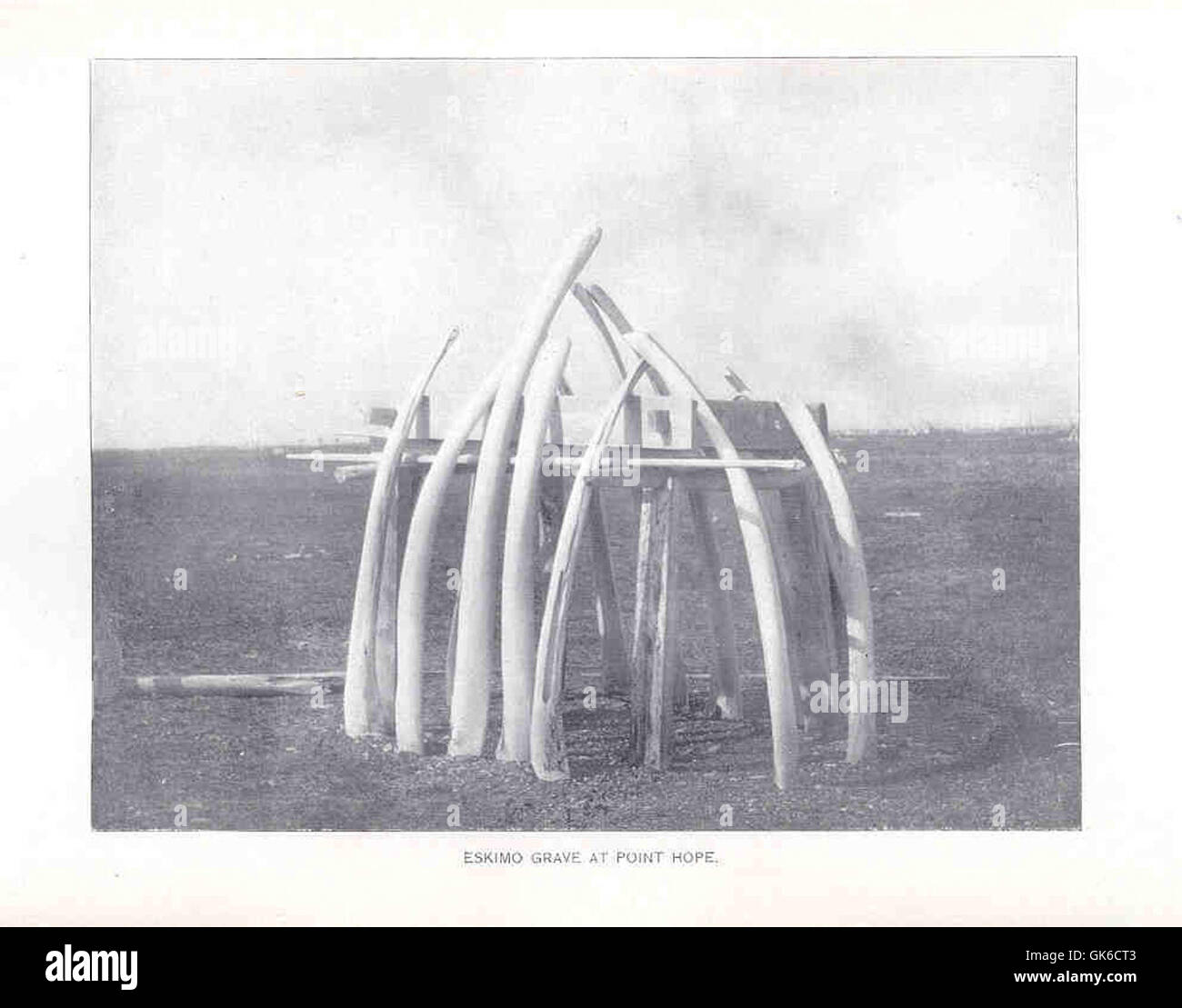 Eskimo grave hi-res stock photography and images - Alamy