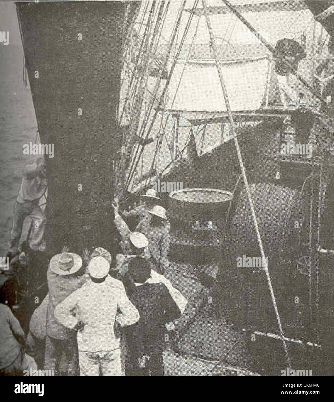 Fish net trawler catch hi-res stock photography and images - Alamy