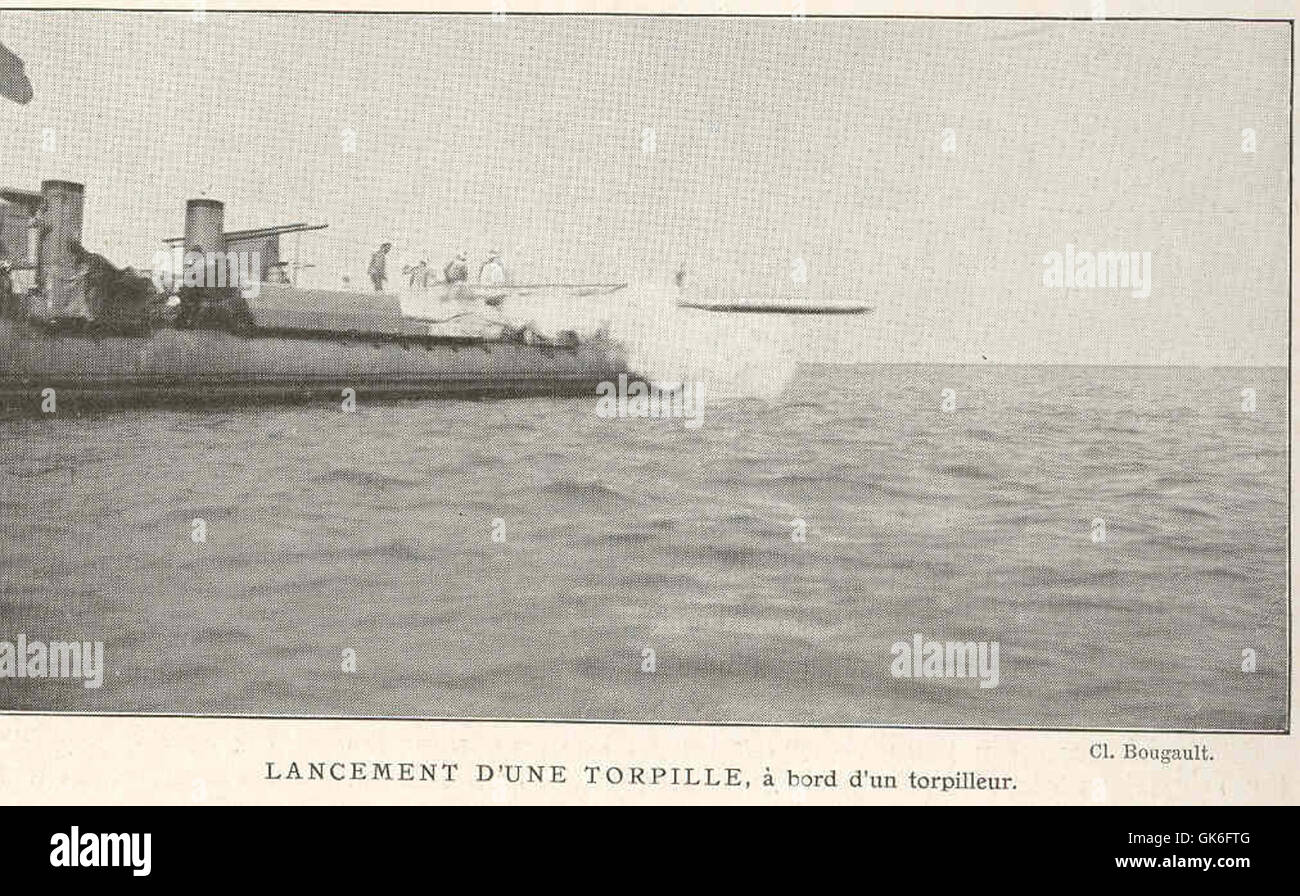 37141 Lancement d'une Torpille, a bord d'un torpilleur Stock Photo - Alamy