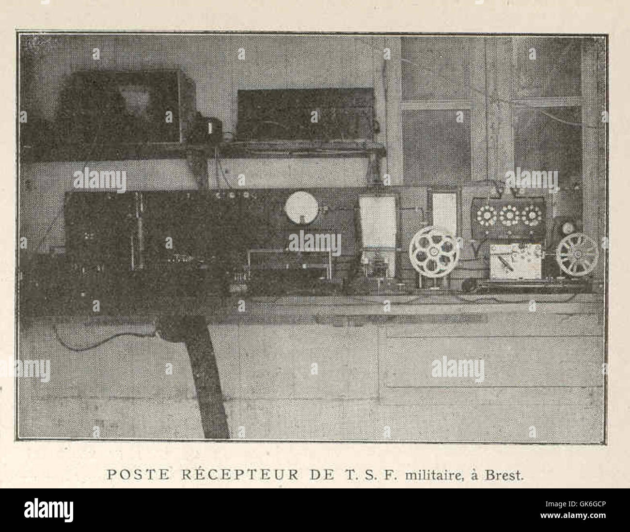 Poste militaire hi-res stock photography and images - Alamy