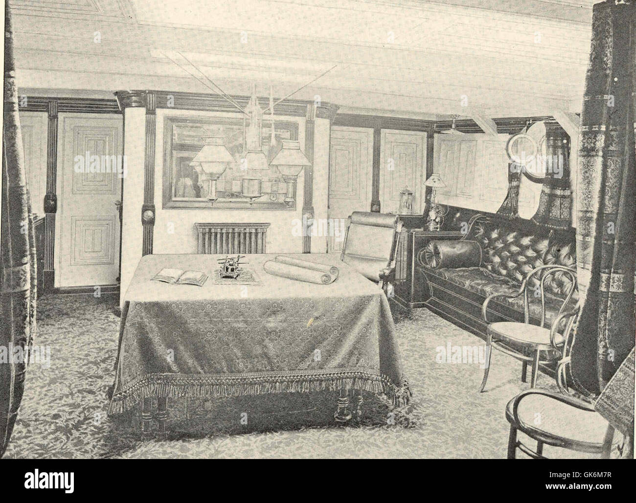 Crew quarters hi-res stock photography and images - Alamy