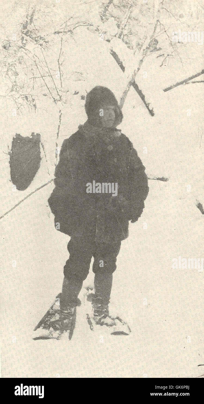 Heavy winter attire hi-res stock photography and images - Alamy