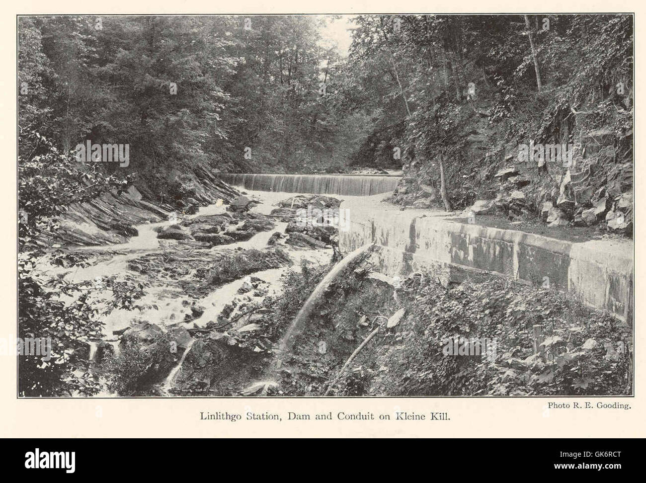 42072 Linlithgo Station, Dam and Copnduit on Kleine Kill Stock Photo ...