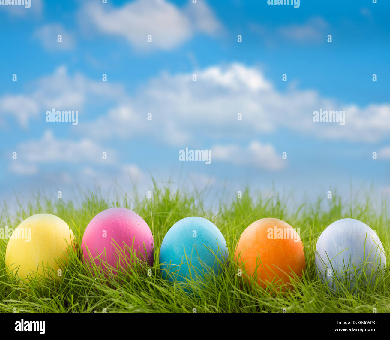 Row colored decorated easter hi-res stock photography and images - Alamy